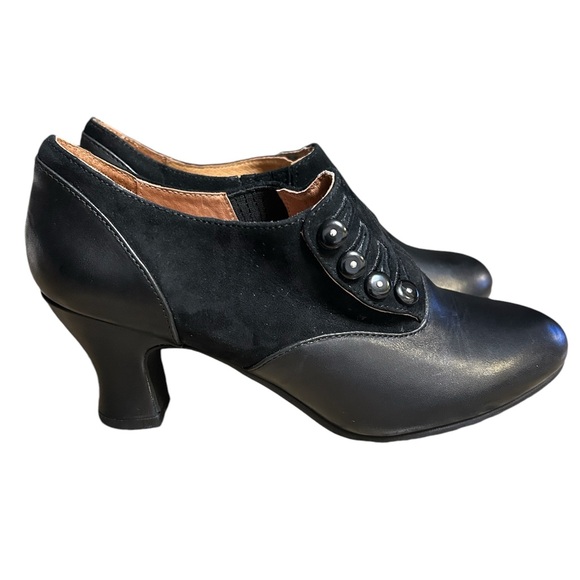 Royal Vintage | Shoes | Royal Vintage Authentic Reproduction 94s ...